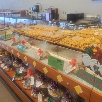 ADONIS - Updated October 2025 - 234 Photos & 93 Reviews - 20 Ashtonbee ...