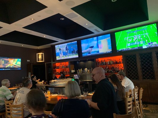 STUFT PIZZA BAR & GRILL - 417 Photos & 535 Reviews - 72840 Hwy 111 ...