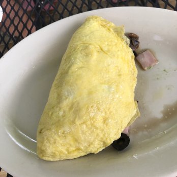 FLYING FISH CAFE & DELI - Updated August 2024 - 44 Photos & 140 Reviews ...