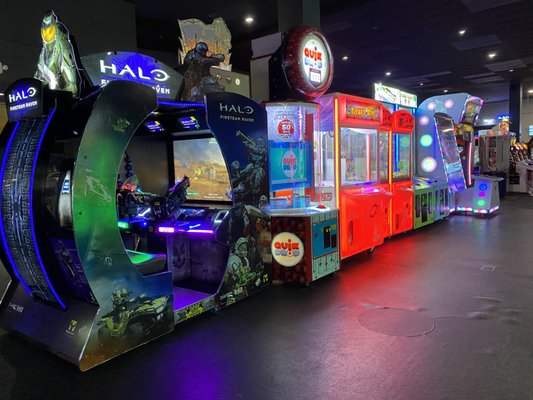 FLIPPERS CINEMA - 51 Photos & 98 Reviews - 7001 Taft St, Hollywood ...