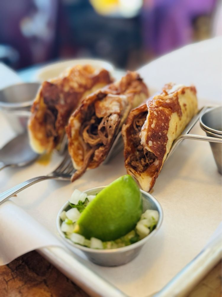 DEL BARRIO CAFE - Updated January 2026 - 341 Photos & 281 Reviews ...