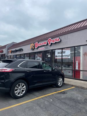 BEGGARS PIZZA - Updated December 2025 - 19 Photos & 19 Reviews - 1400 E ...