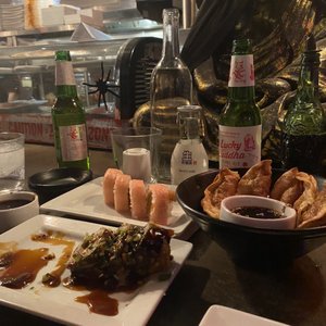 MOIRA SUSHI BAR & KITCHEN - 567 Photos & 567 Reviews - 215 E McKinley ...