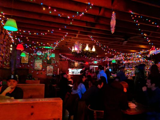 LINDA’S TAVERN - 199 Photos & 640 Reviews - 707 E Pine St, Seattle ...