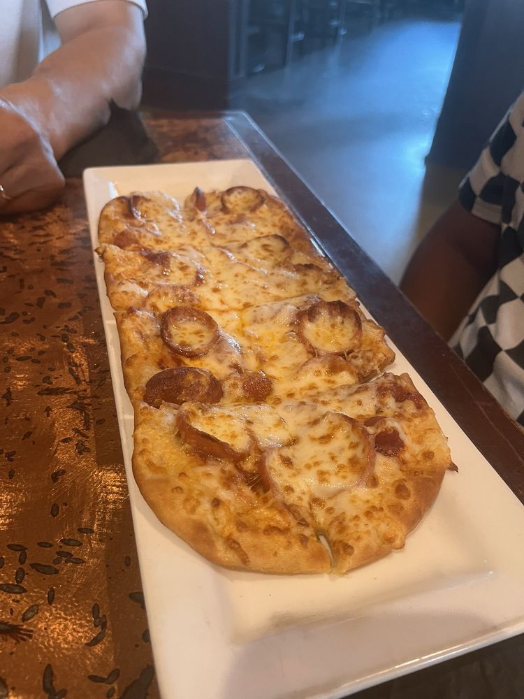 SALOON 27 STEAK AND SEAFOOD - Updated September 2024 - 520 N Central ...