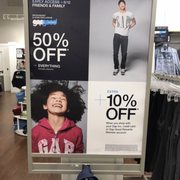 Gap factory gateway mall brooklyn store