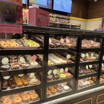 STAN’S DONUTS & COFFEE - Updated December 2025 - 305 Photos & 181 ...