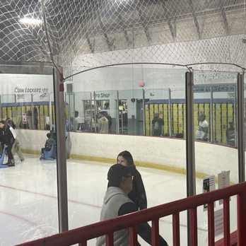 KENDALL ICE ARENA - Updated October 2025 - 197 Photos & 137 Reviews ...