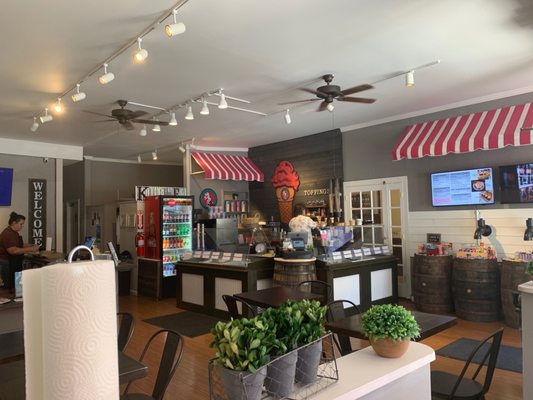 TRADE STREET DINER - Updated July 2025 - 55 Photos & 39 Reviews - 10 N ...