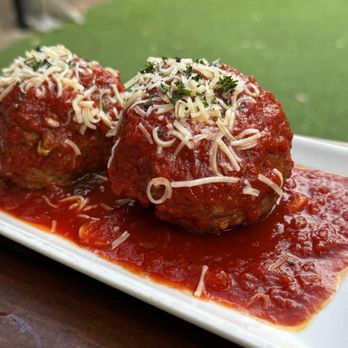 CRISP - Updated December 2025 - 1126 Photos & 1113 Reviews - 2220 Bevis ...