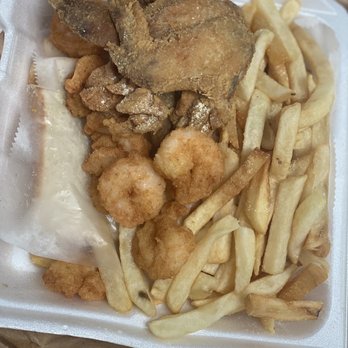 SHARKY’S FISH & CHICKEN - Updated December 2025 - 25 Photos & 14 ...