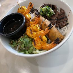 PHO 83 - Updated October 2025 - 317 Photos & 261 Reviews - 615 Pilot ...