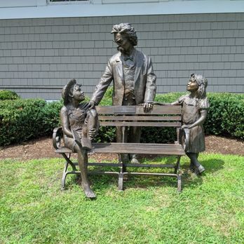 MARK TWAIN LIBRARY - Updated July 2025 - 11 Photos - 439 Redding Rd ...