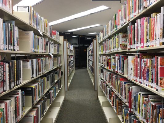 HOLLADAY LIBRARY - Updated December 2025 - 18 Photos & 11 Reviews ...