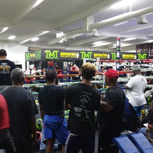 MAYWEATHER BOXING CLUB - 84 Photos & 32 Reviews - Boxing - 4020 Schiff ...