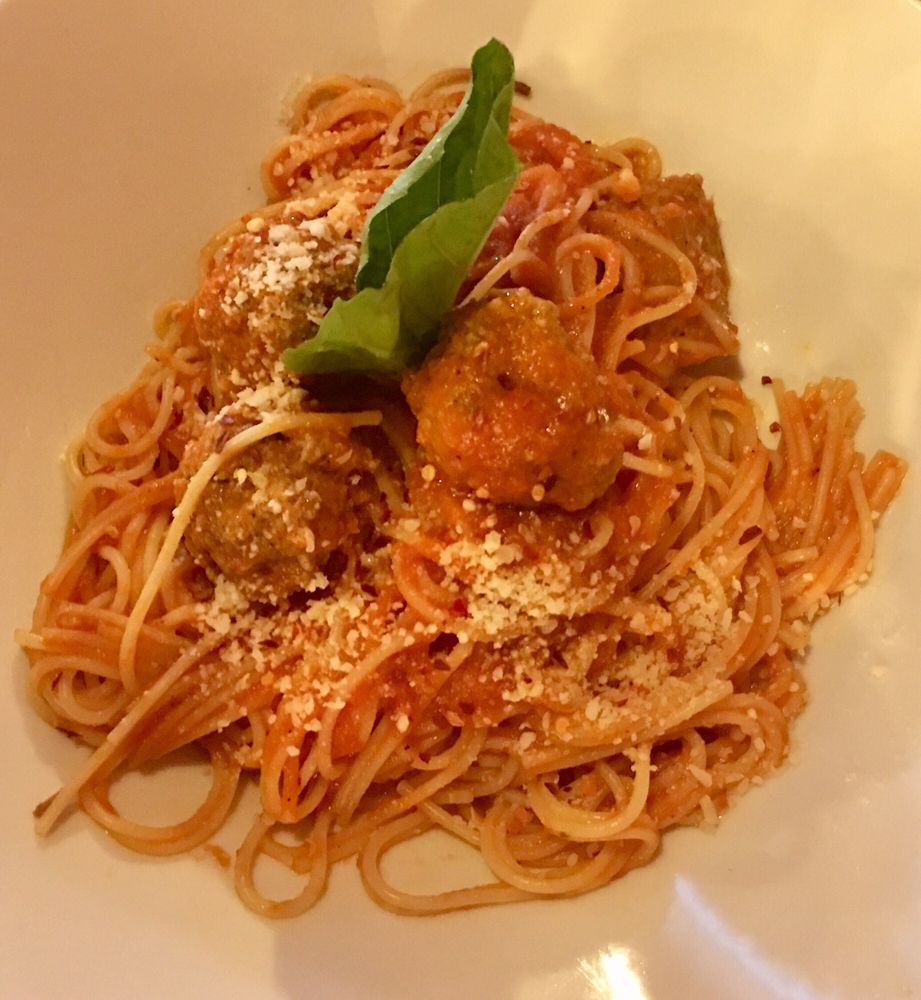 Romanacci Pizza Bar, Trumbull | Roadtrippers