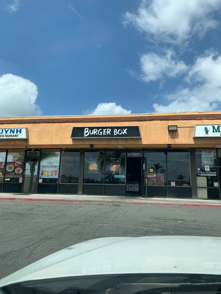 BURGER BOX - FERMÉ - Updated August 2024 - 139 photos & 150 avis ...