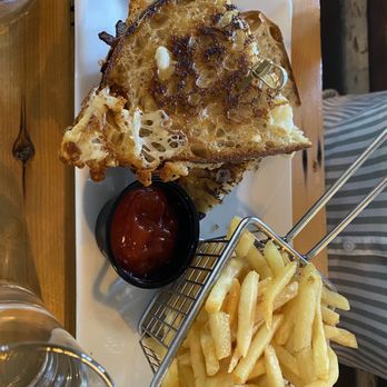 THE MAYFLY - Updated May 2024 - 52 Photos & 71 Reviews - 269 E Houston ...