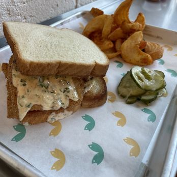 GOOD HOT FISH - Updated July 2025 - 53 Photos & 44 Reviews - 10 Buxton ...