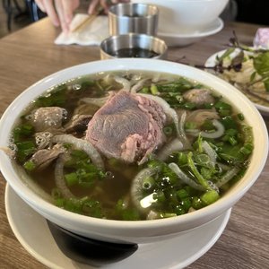 MR PHO CALIFORNIA KITCHEN - 366 Photos & 141 Reviews - 505 N Grand Ave ...