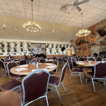 PUB 199 - Updated March 2025 - 935 Photos & 803 Reviews - 199 Howard ...