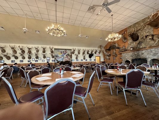 PUB 199 - Updated August 2025 - 956 Photos & 817 Reviews - 199 Howard ...