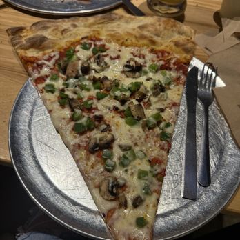 LAZY MOON PIZZA - Updated July 2025 - 1282 Photos & 778 Reviews - 1011 ...