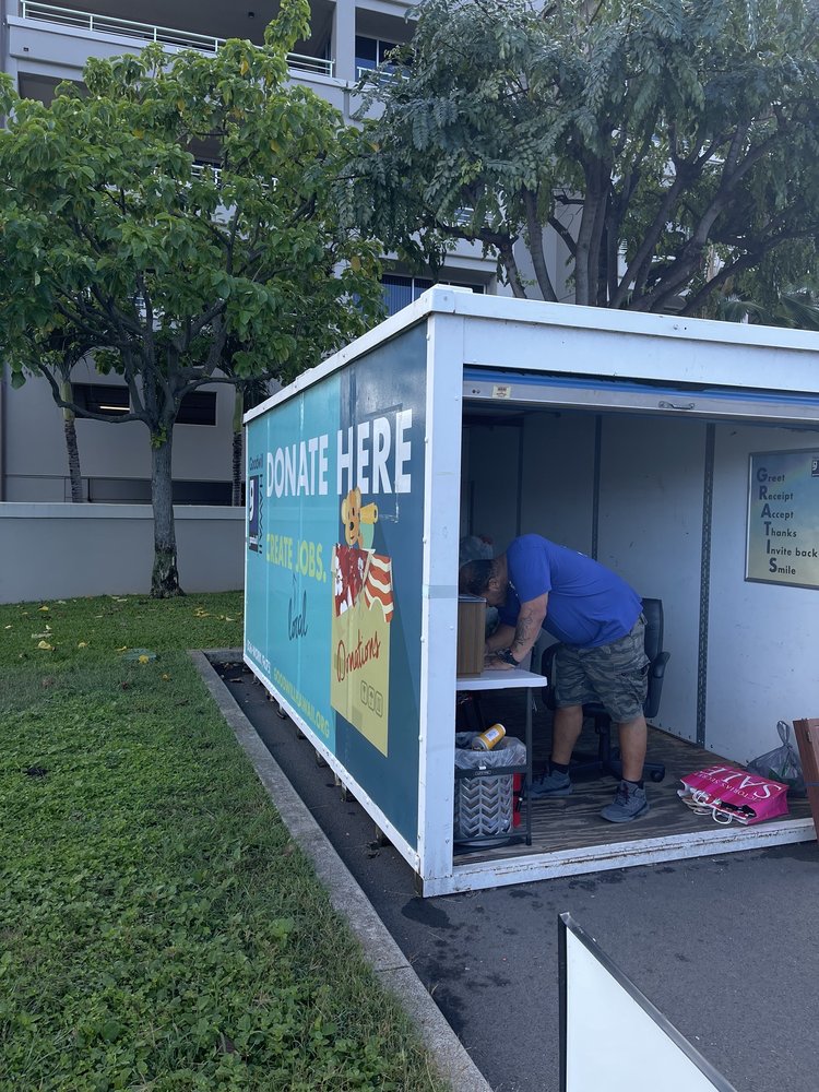 GOODWILL HAWAII - Updated August 2024 - 10 Photos - 377 Keahole St ...