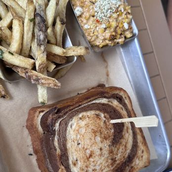 MAPLE LANDING - Updated November 2024 - 572 Photos & 556 Reviews - 5855 ...