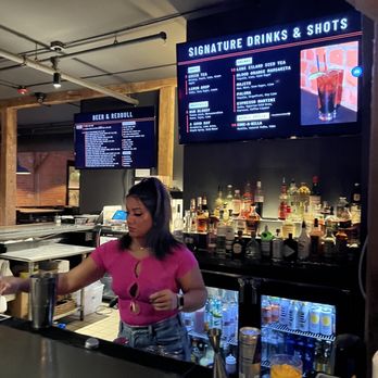 THE CIRC BAR - Updated December 2025 - 113 Photos & 66 Reviews - 210 S ...