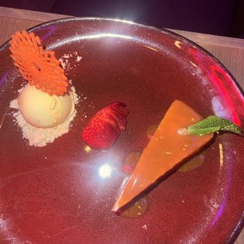 FRIDA MIDTOWN - Updated January 2025 - 540 Photos & 224 Reviews - 214 E ...