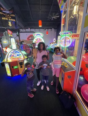 MAIN EVENT THORNTON - Updated October 2025 - 35 Photos & 134 Reviews ...