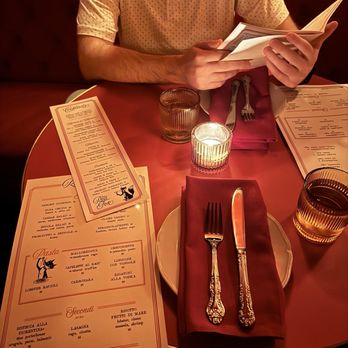 THE RED FOX - Updated November 2024 - 76 Photos & 37 Reviews - 326 ...