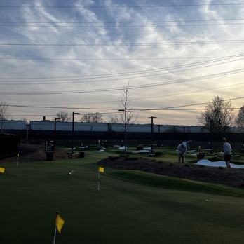 OAKLEY GREENS - Updated December 2025 - 129 Photos & 51 Reviews - 3065 ...