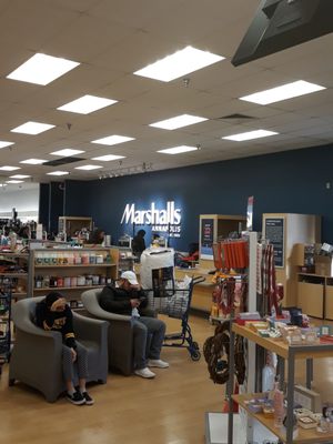 MARSHALLS - 10 Photos & 10 Reviews - 152 Jennifer Rd, Annapolis ...