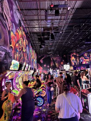 ARCADE MONSTERS - Updated October 2024 - 80 Photos & 40 Reviews - 6362 ...