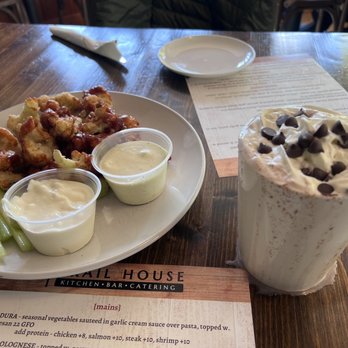 TRAIL HOUSE KITCHEN & BAR - Updated July 2024 - 111 Photos & 134 ...