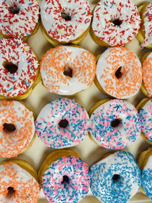 MAX’S DONUTS - Updated December 2025 - 134 Photos & 41 Reviews - 350 W ...