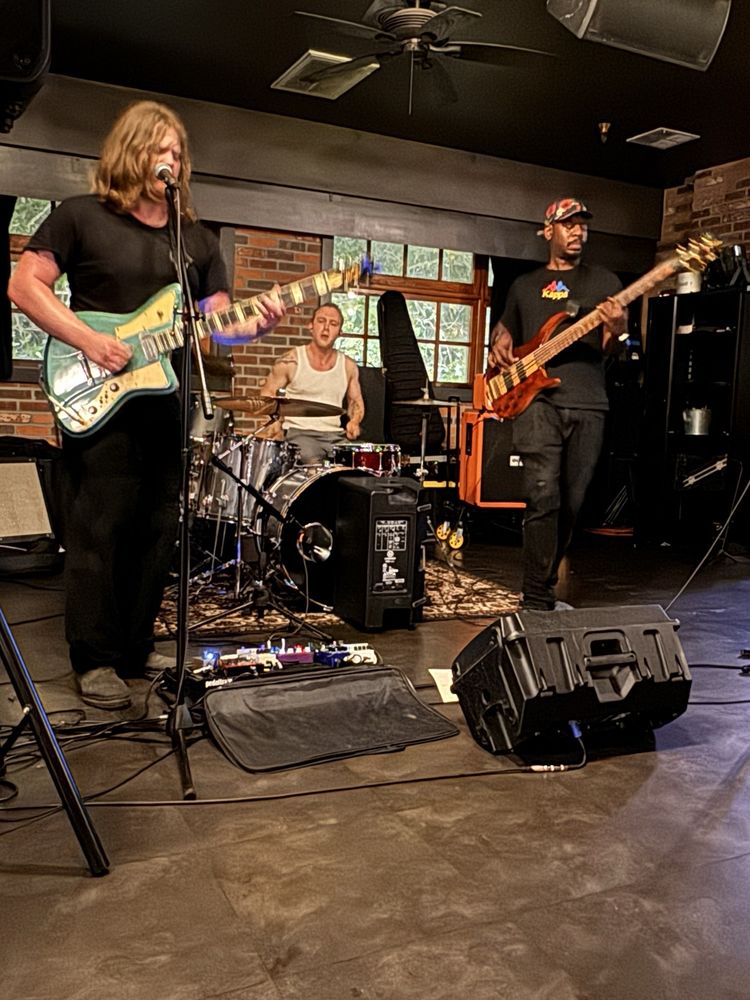 THE CATALYST - Updated December 2025 - 293 Photos & 437 Reviews - 1011 ...