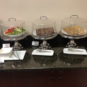 BOLGER CONFERENCE CENTER HOTEL - Updated December 2025 - 171 Photos ...