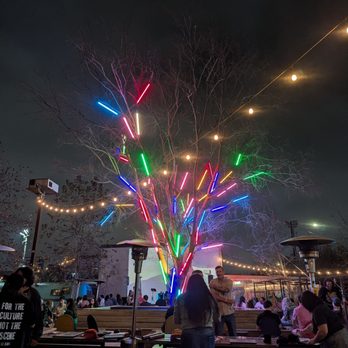 AXELRAD - Updated December 2025 - 1208 Photos & 1271 Reviews - 1517 ...