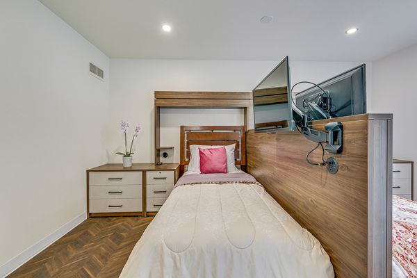 APPLE RIDGE ASSISTED LIVING - Updated December 2025 - 39 Photos - 3950 ...