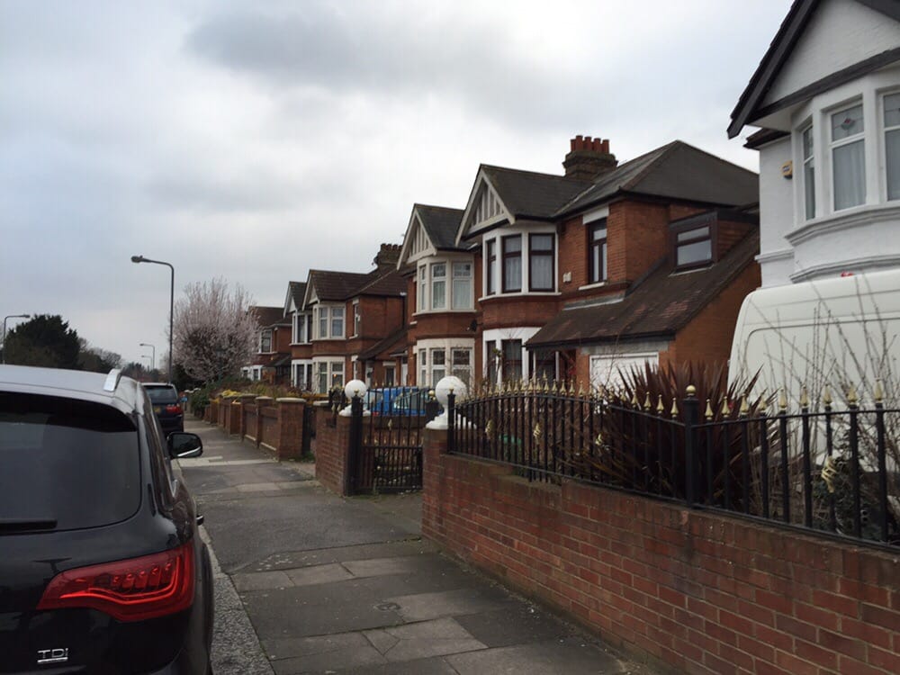 GOODMAYES LIBRARY - Updated September 2024 - 76 Goodmayes Lane, Ilford ...