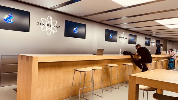 APPLE - NEW YORK - Updated October 2025 - 231 Photos & 474 Reviews ...
