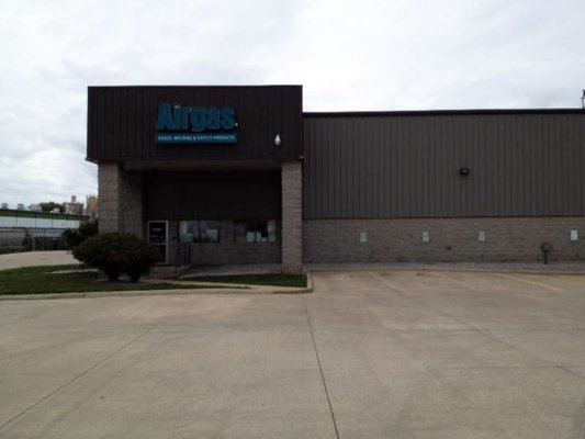 AIRGAS STORE - Updated March 2025 - 858 Distribution Dr, Columbus, Ohio ...
