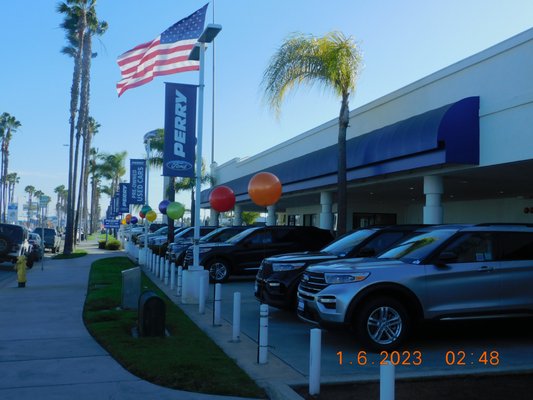PERRY FORD OF NATIONAL CITY - Updated December 2025 - 188 Photos & 453 ...