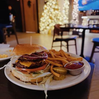 FALL LINE KITCHEN & BAR - Updated December 2025 - 585 Photos & 536 ...