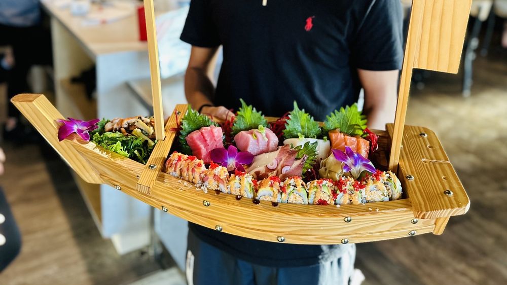 KIN THAI & SUSHI - Updated October 2025 - 421 Photos & 200 Reviews ...