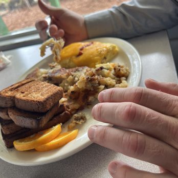 KRAIN CORNER INN - Updated January 2025 - 123 Photos & 132 Reviews ...