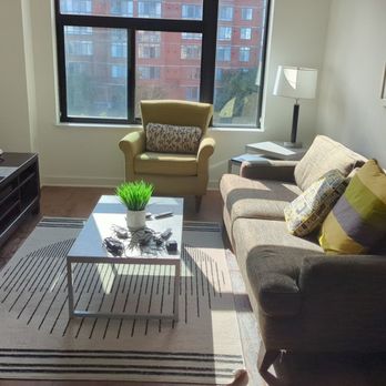 GABLES POINTE 14 - Updated May 2026 - 15 Photos - 1353 N Rolfe St ...
